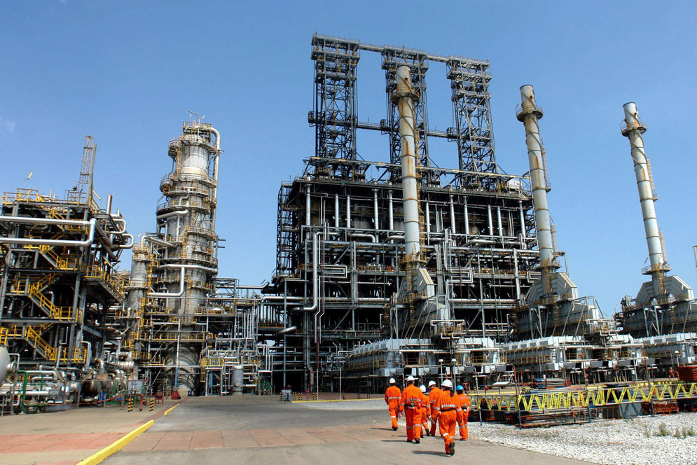 Venezuela: terminal crisis of the rentier petro-state? | Transnational ...